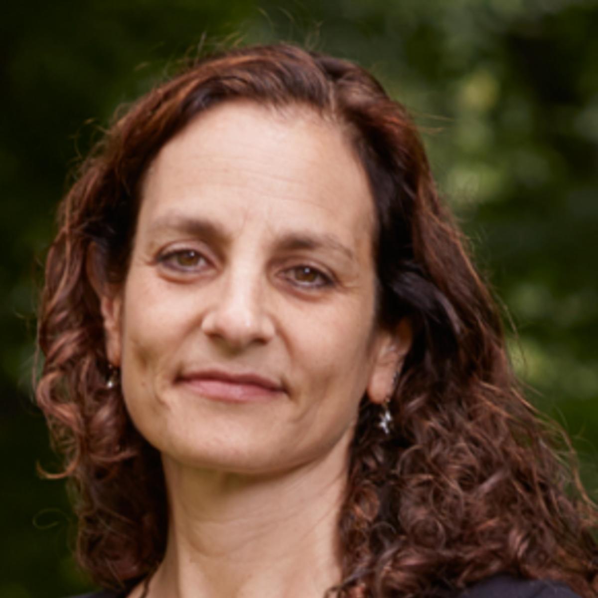 Betsy Apple | Columbia SIPA